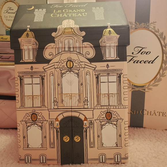 Too Faced | Makeup | Too Faced Le Grand Chateau W Le Dollhouse Box ...